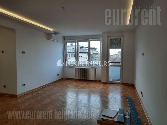#42263, Izdavanje, Stan, FONTANA, 850 EUR
