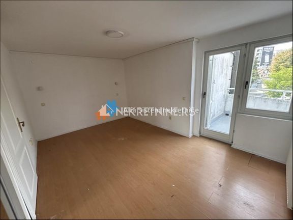 Voždovac, Voždovac, 5.0 stan, 176m2, 1100 EUR, ID 31914