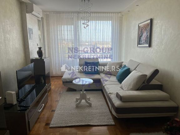 Fantastičan, PETFRIENDLY PENTHOUSE na Bulevaru patrijarha Pavla