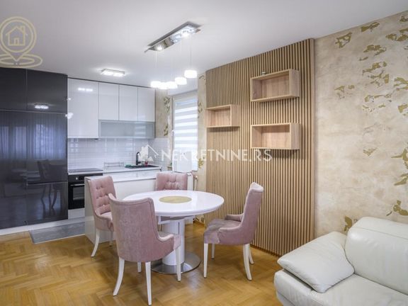 LUX Stan 3.0 – ulevar oslobodjenja, Novi Sad | 67 m² | Garaža | 950 € | Agencija Kompas