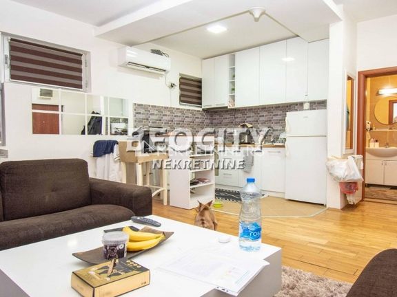 Voždovac, Autokomanda, Jove Ilića, 1.5, 45m2, 160000EUR