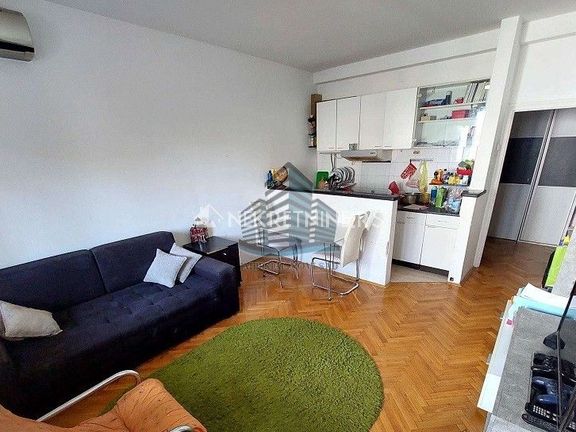 59m² – 154.500€ Grbavica 10196