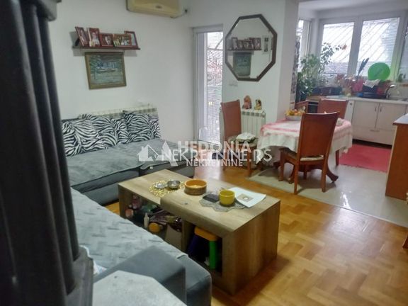 Zemun polje, Pere Kosorića , 2.5, renoviran ID#10311