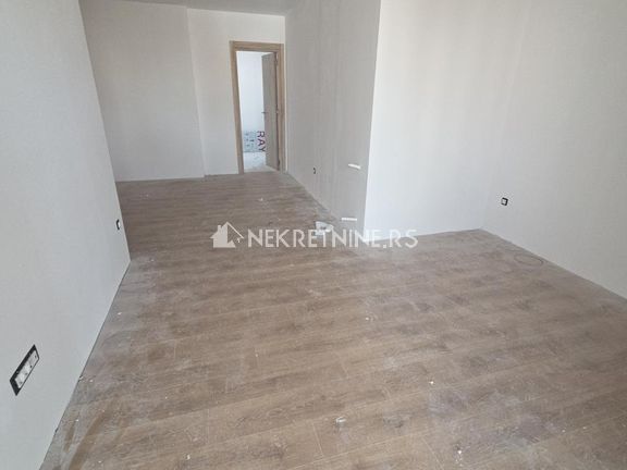 Na prodaju trosoban stan – 64 m², Obilićev venac, Niš