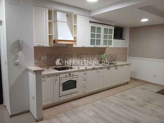Stan-duplex 95m2 sa garažom 13m2, Cvijićeva