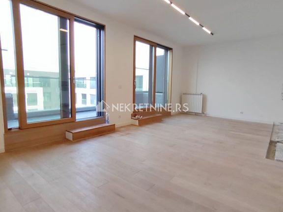 Novi Beograd, Blok 65 - Tadije Sondermajera, penthouse, 107m2