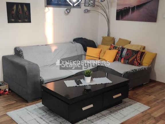 Useljiv, opremljen, komforan, porodičan, Milutina Milankovića