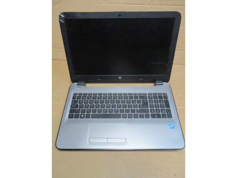 25.HP Pavilion 15-ay004nz laptop za delove