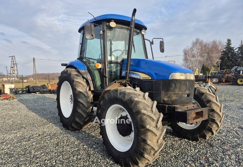 New Holland 5030 traktor točkaš