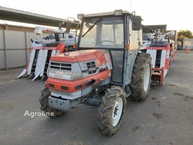 Kubota TRACTOR(Kubota) traktor točkaš