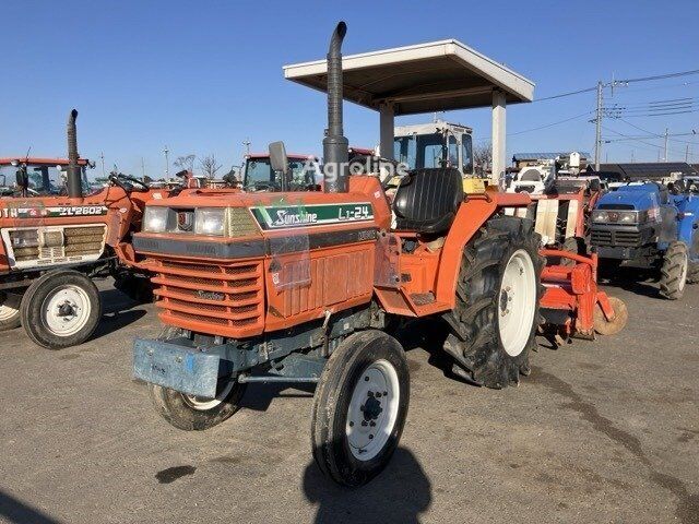 Kubota TRACTOR(Kubota) traktor točkaš
