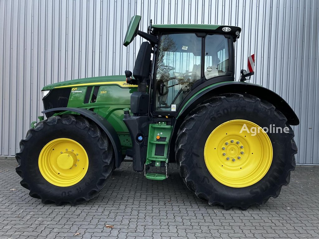 John Deere 6R 250 traktor točkaš
