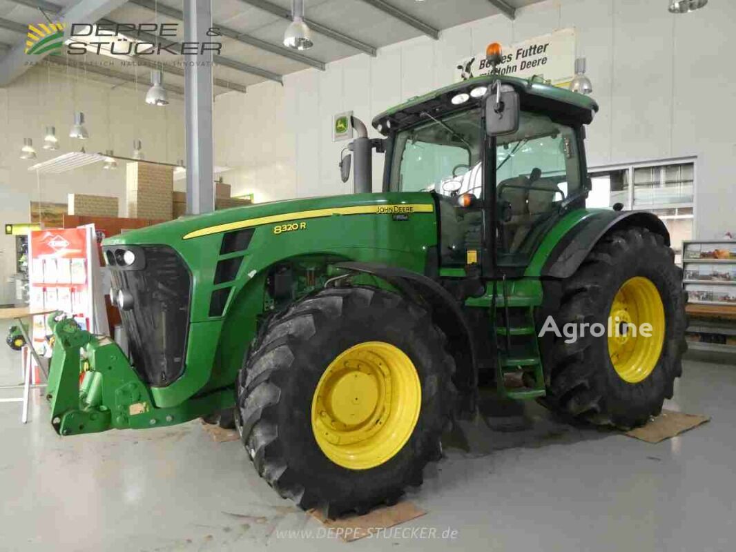 John Deere 8320R traktor točkaš