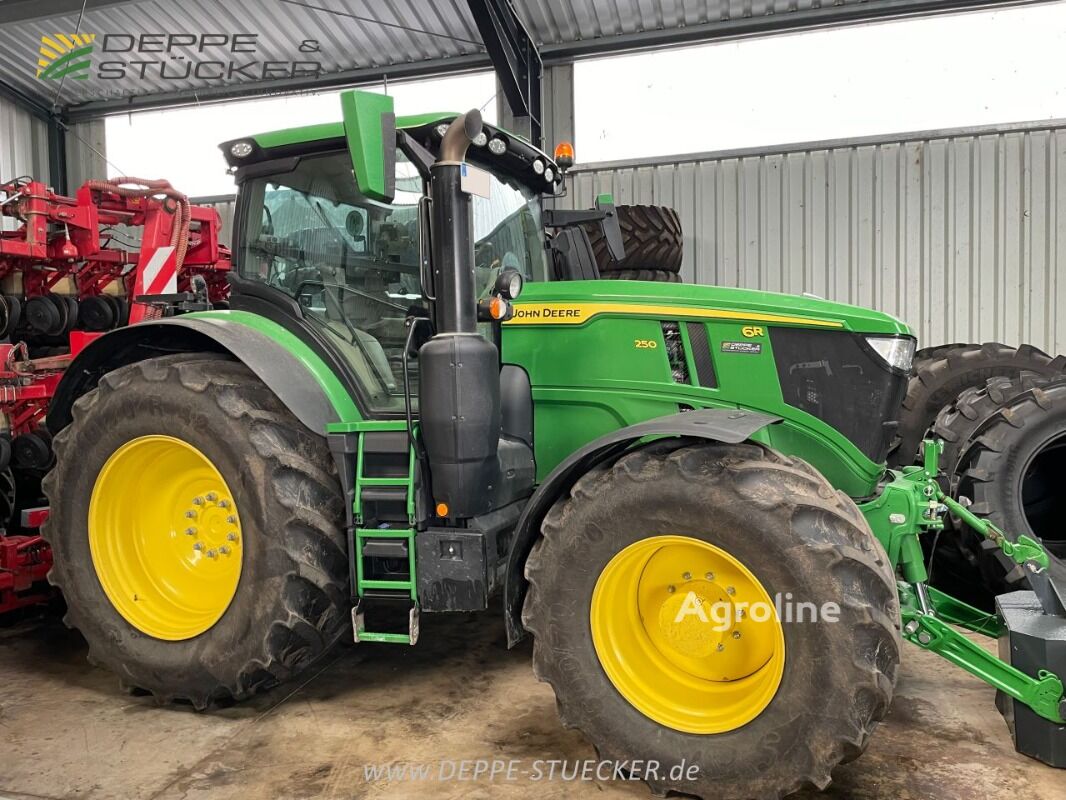 John Deere 6R 250 traktor točkaš