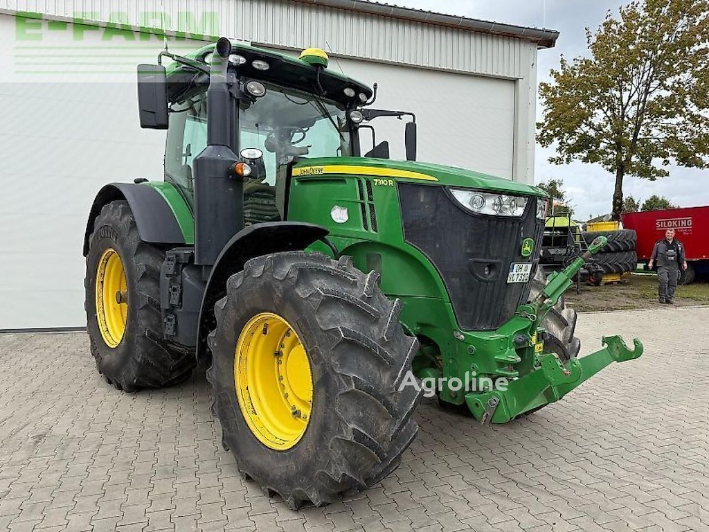 John Deere 7310r e23 traktor točkaš