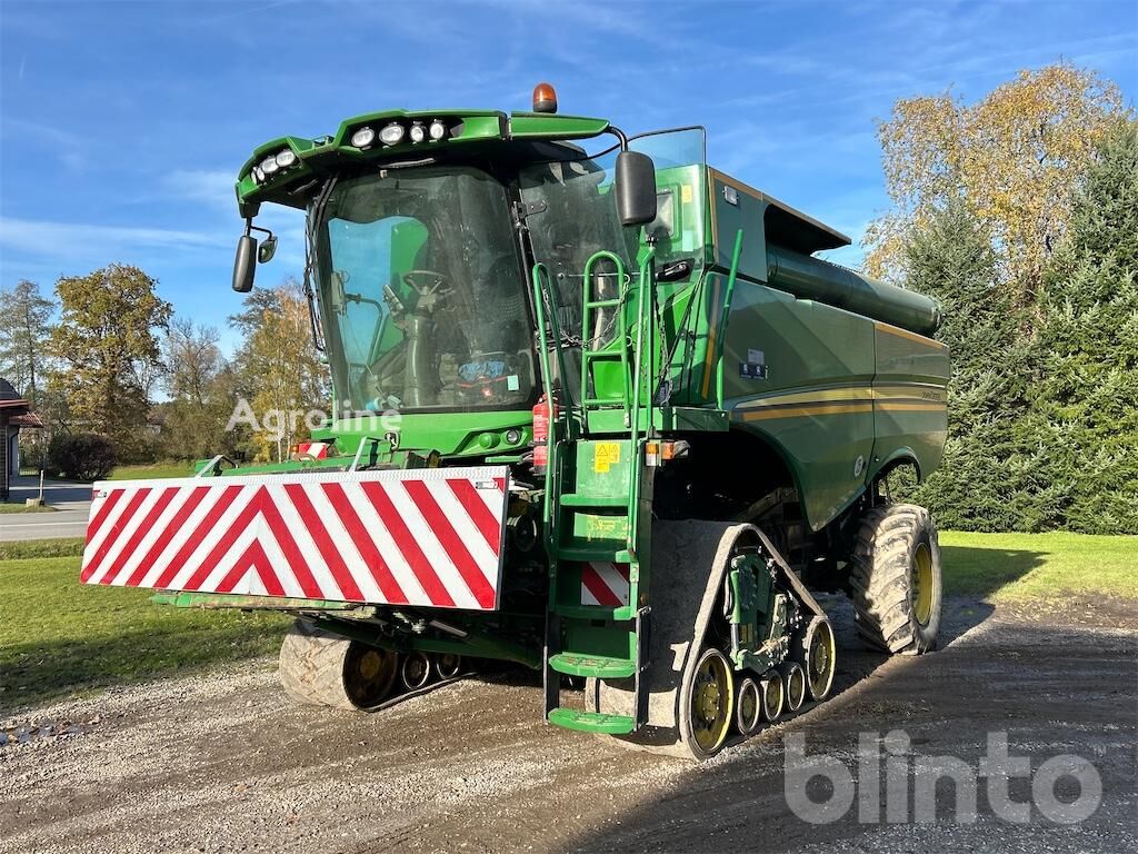 Prodaje se John Deere S680i kombajn za žito na aukciji