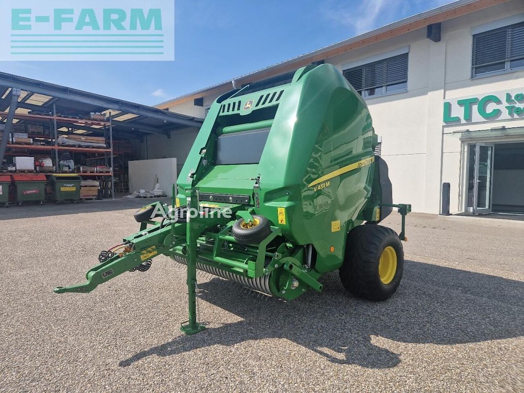 John Deere V451M balirka za četvrtaste bale
