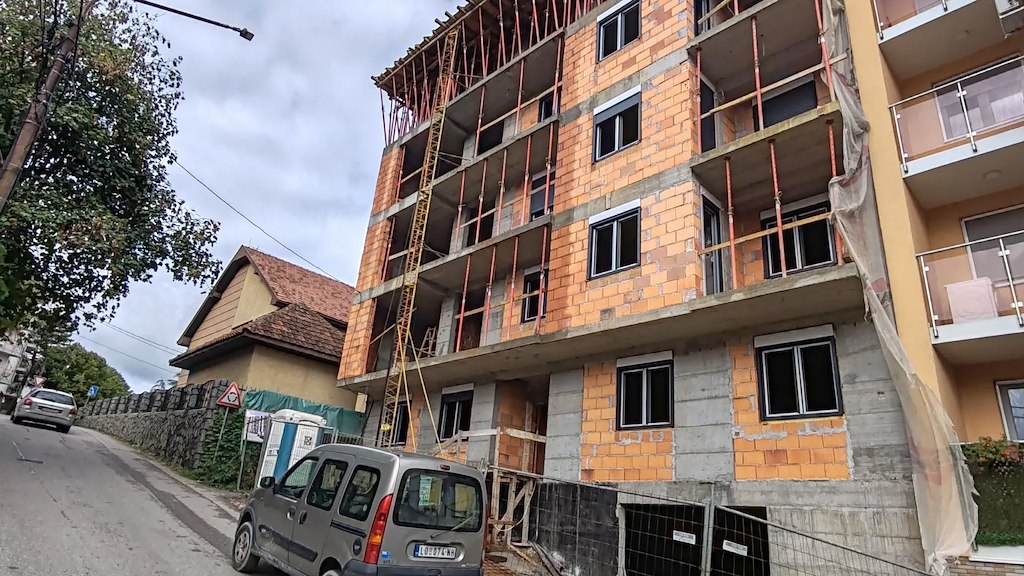 Prodaja, jednosoban stan, 53m², Centar, Loznica