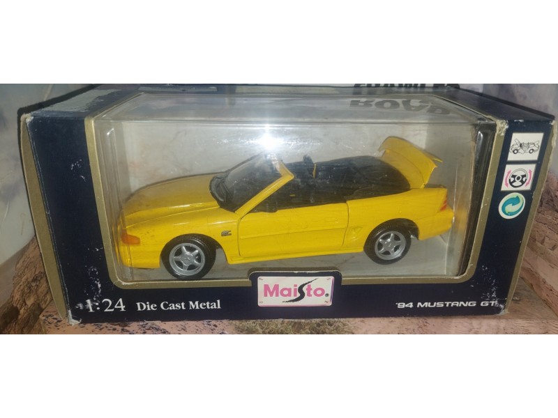 Maisto Special Edition 1994 Ford Mustang GT 1:24