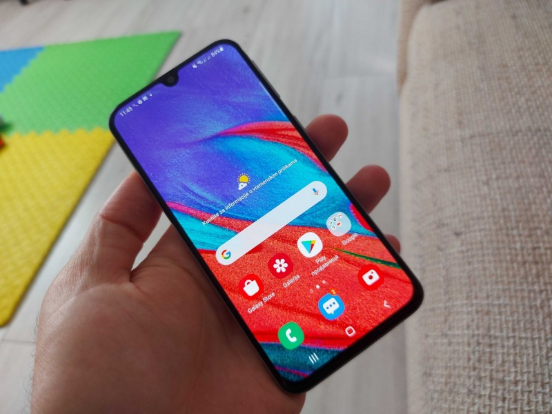 Samsung Galaxy A40 - 4gb/64gb