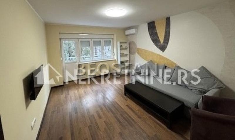 Novi Beograd - Stari merkator #65714 700 €
