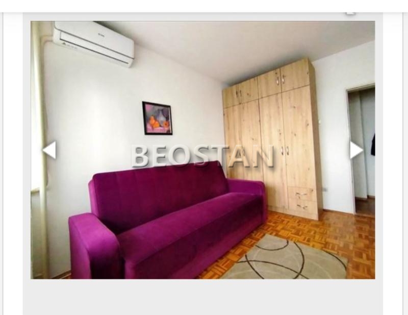 Zemun - Karadjordjev trg #65694 810 €