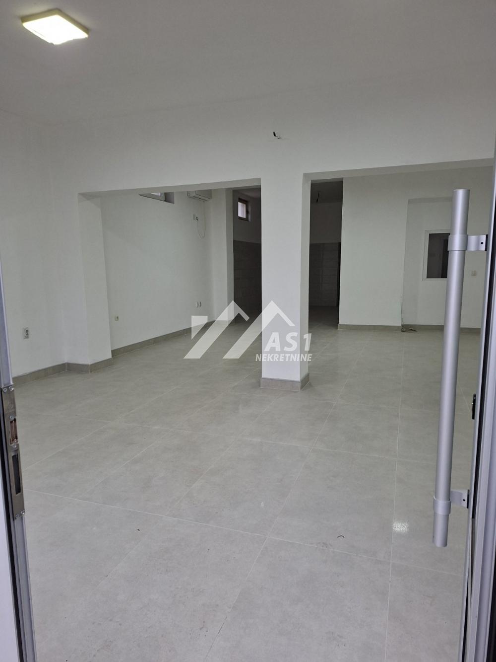 Centar Šajkaša veliki lokal ID#4917 500 €