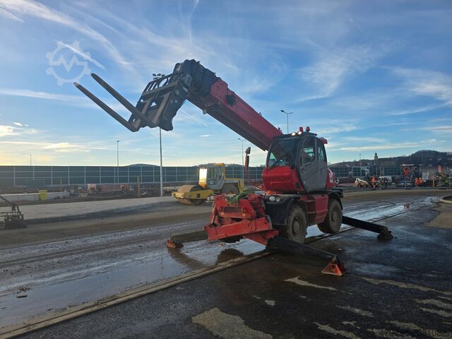 Rotacioni teleskopski utovarivač
Manitou MRT25.40