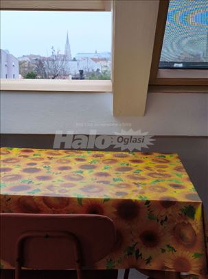 Investiciona garsonjera - Centar, Matica Srpska