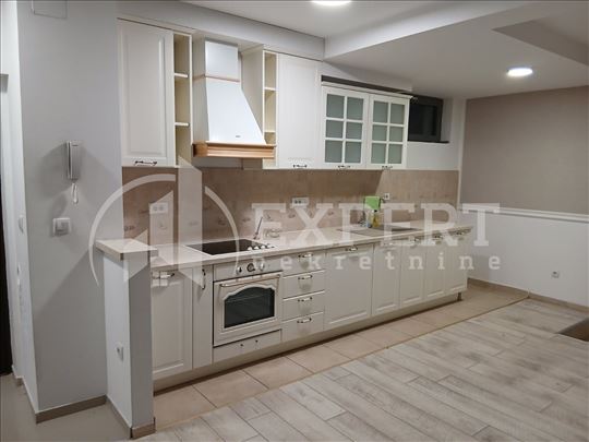 Stan-duplex 95m2 sa garažom 13m2, Cvijićeva