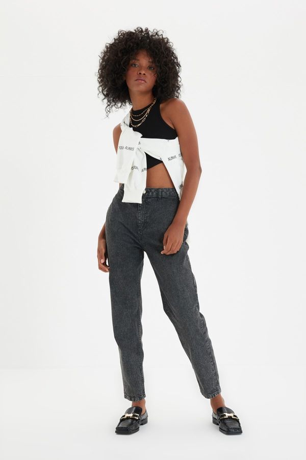 TRENDYOL ANTHRACITE POCKET DETAILED HIGH WAIST MOM JEANS