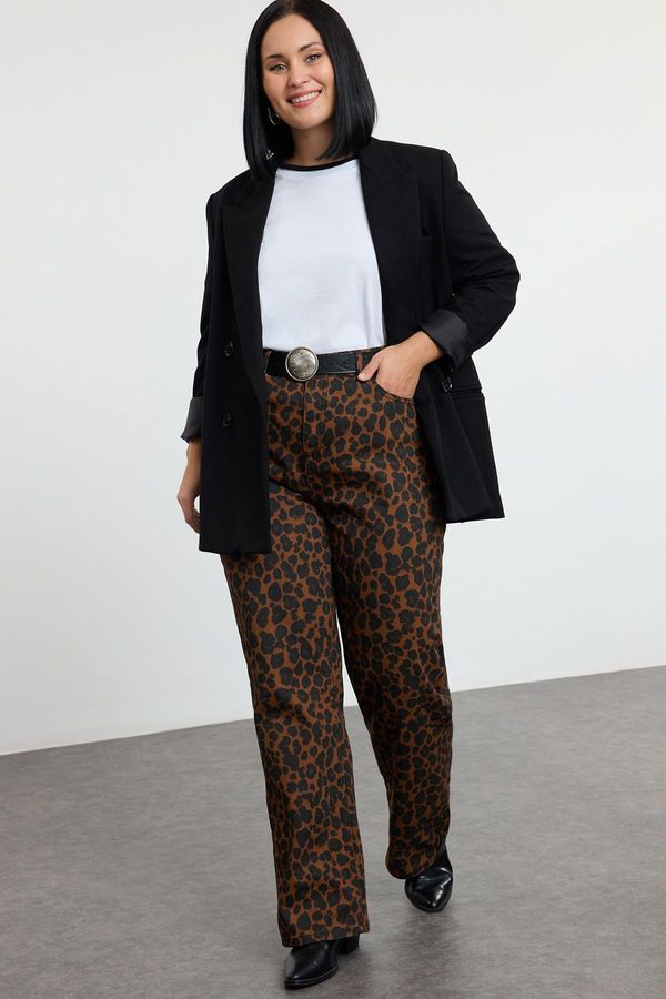 TRENDYOL CURVE BROWN HIGH WAIST LEOPARD PATTERNED STRAIGHT FIT PLUS SIZE JEANS