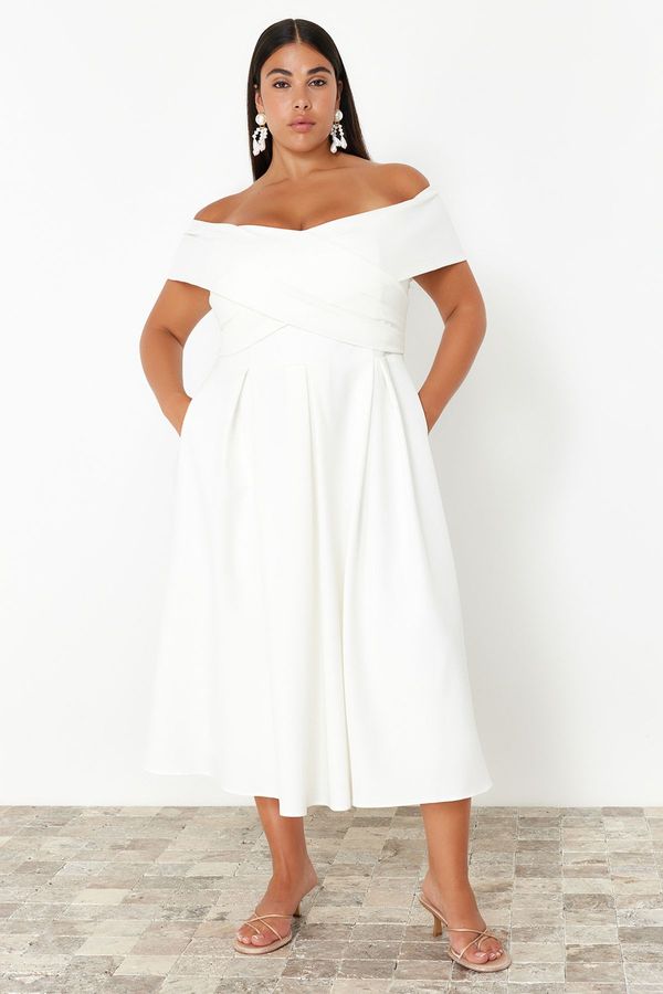 TRENDYOL CURVE WHITE CREPE WOVEN PLUS SIZE DRESS