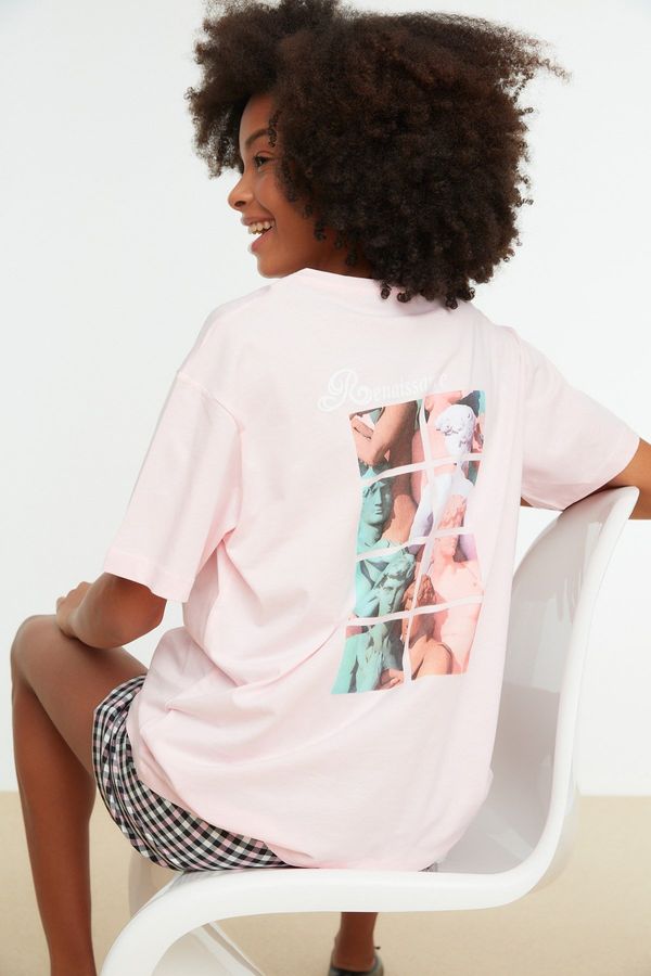 TRENDYOL PINK 100% COTTON BACK PRINTED BOYFRIEND FIT CREW NECK KNITTED T-SHIRT