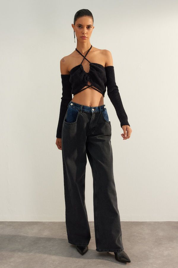 TRENDYOL LIMITED EDITION BLACK SUPER CROP FEATHERED KNITWEAR SWEATER
