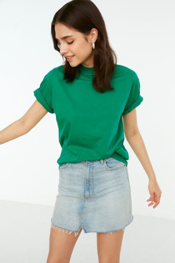 TRENDYOL GREEN 100% COTTON BASIC STAND UP COLLAR KNITTED T-SHIRT
