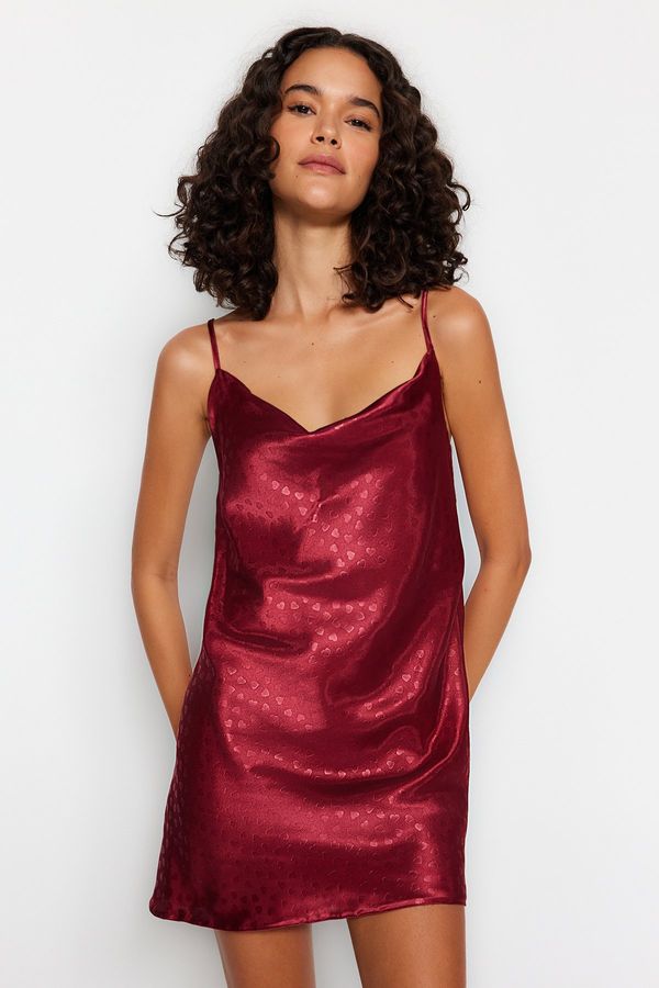 TRENDYOL BURGUNDY PREMIUM SATIN HEART PATTERNED DEGAJE COLLAR WOVEN NIGHTGOWN