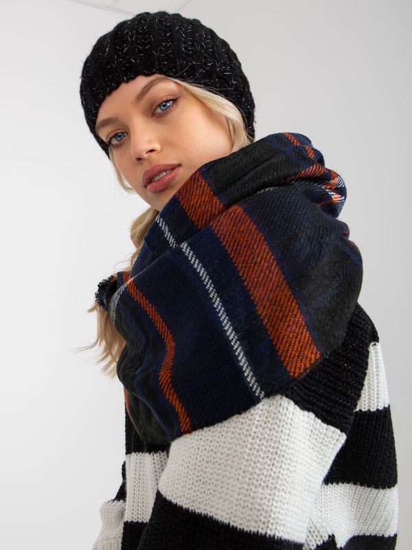 NAVY AND ORANGE CHIMNEY WITH CHECKERED PRINT