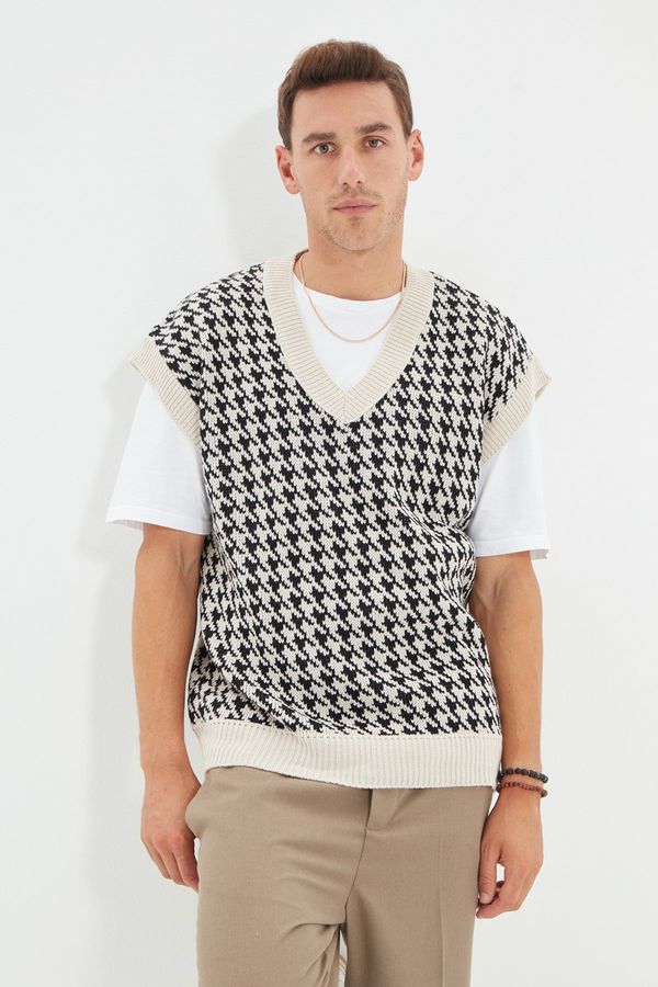 TRENDYOL BEIGE REGULAR FIT V NECK HOUNDSTOOTH PATTERNED KNITWEAR SWEATER