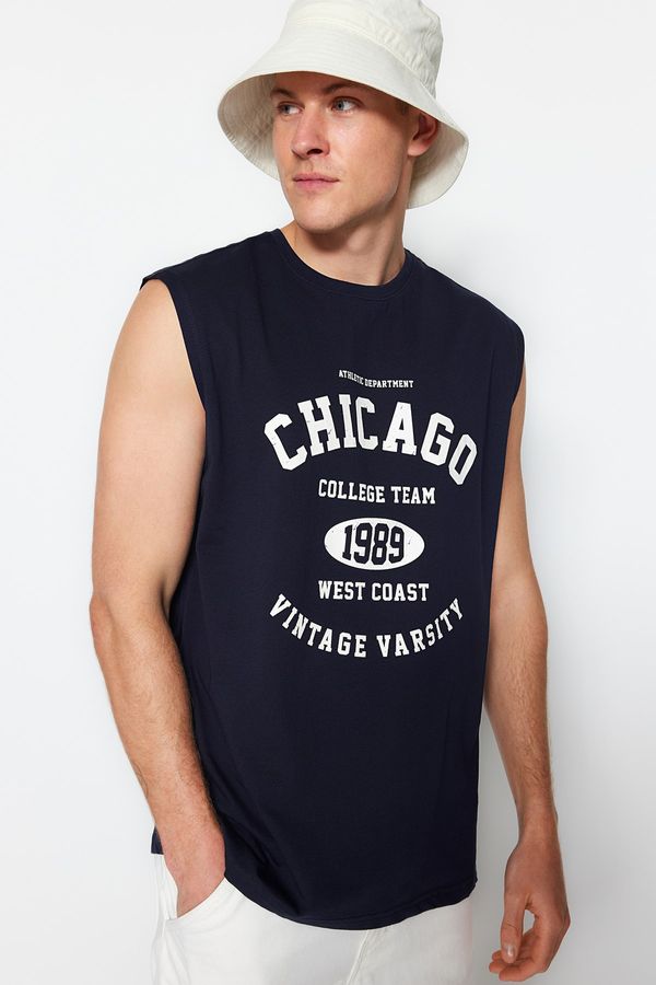 TRENDYOL NAVY BLUE RELAXED/COMFORTABLE CUT CITY PRINTED 100% COTTON SLEEVELESS T-SHIRT/TANK TOP