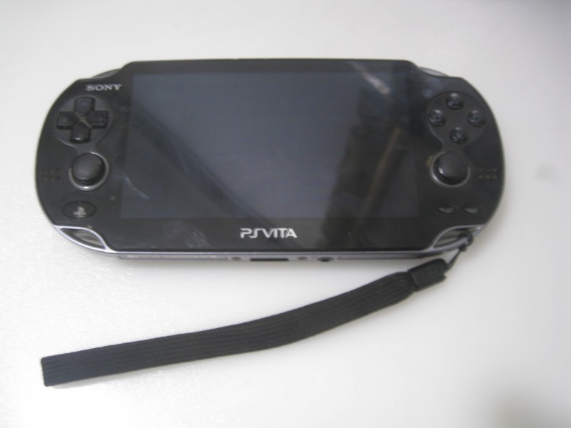 PS VITA PCH 1004