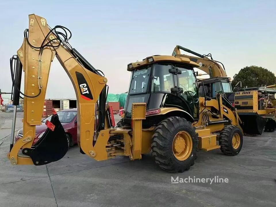 Novi Caterpillar 420F bager-utovarivač