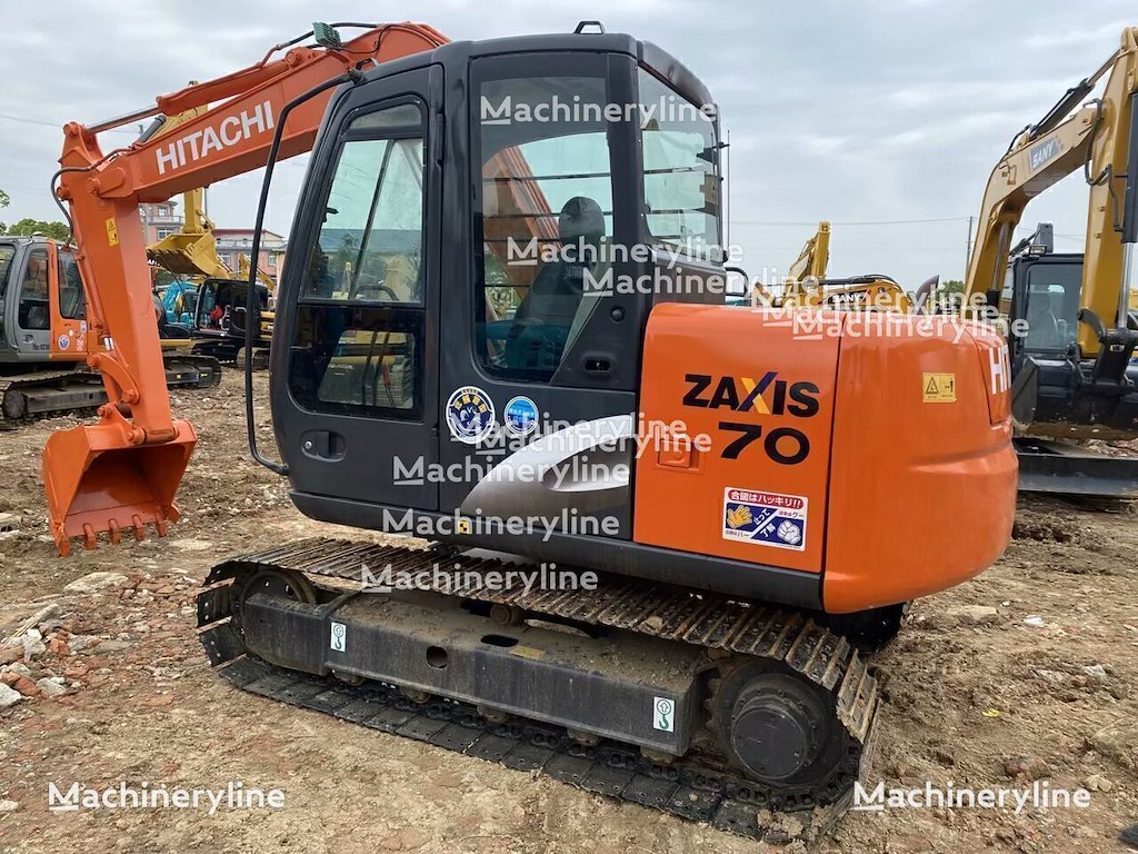 Hitachi ZX70 midi bager