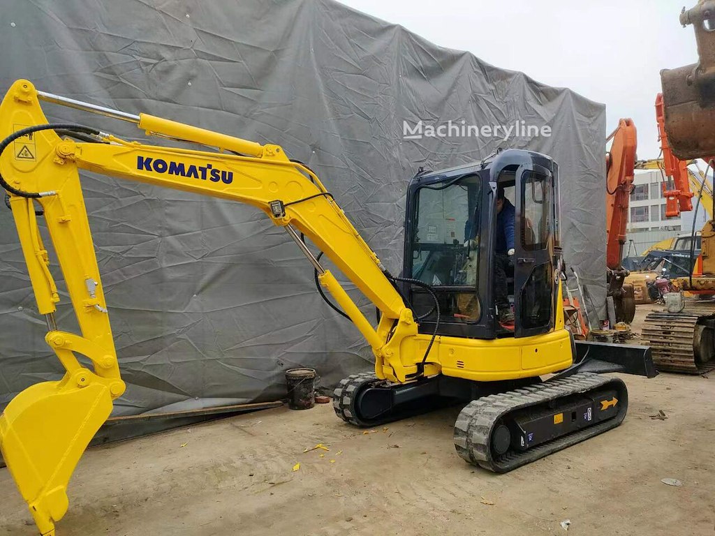 Komatsu PC35 mini bager