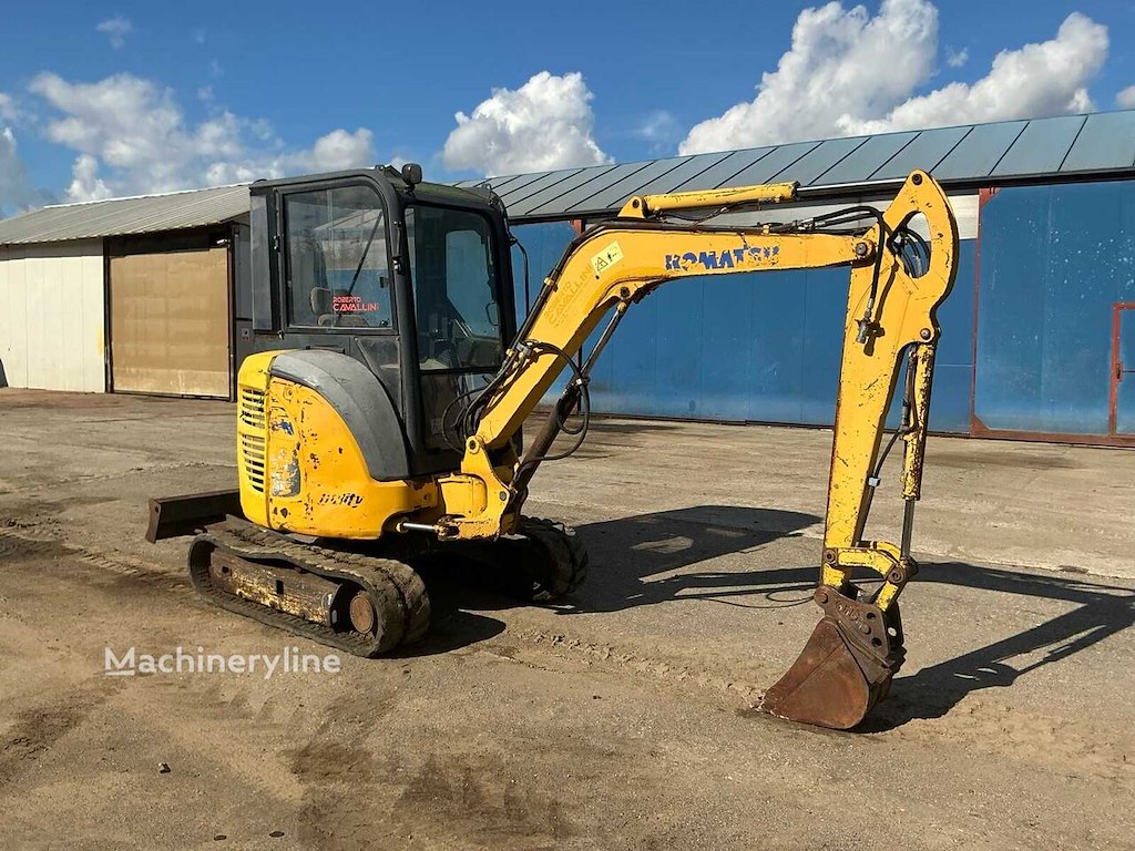 Prodaje se Komatsu PC 27 MR-2 mini bager na aukciji