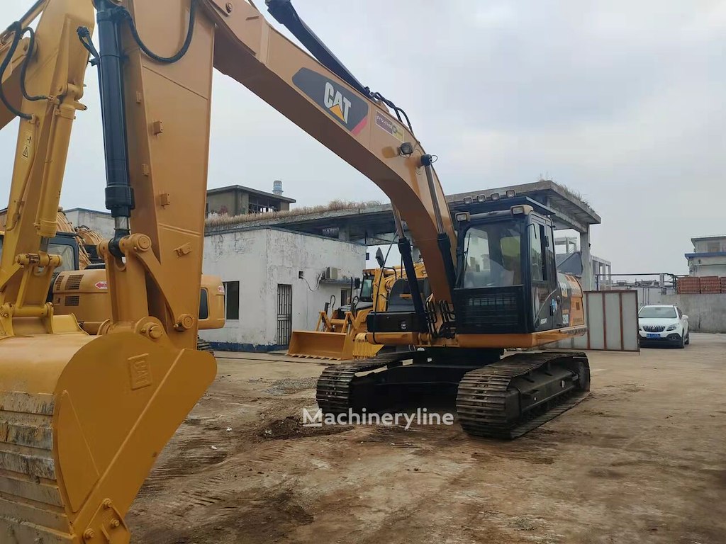 Caterpillar 320D bager guseničar