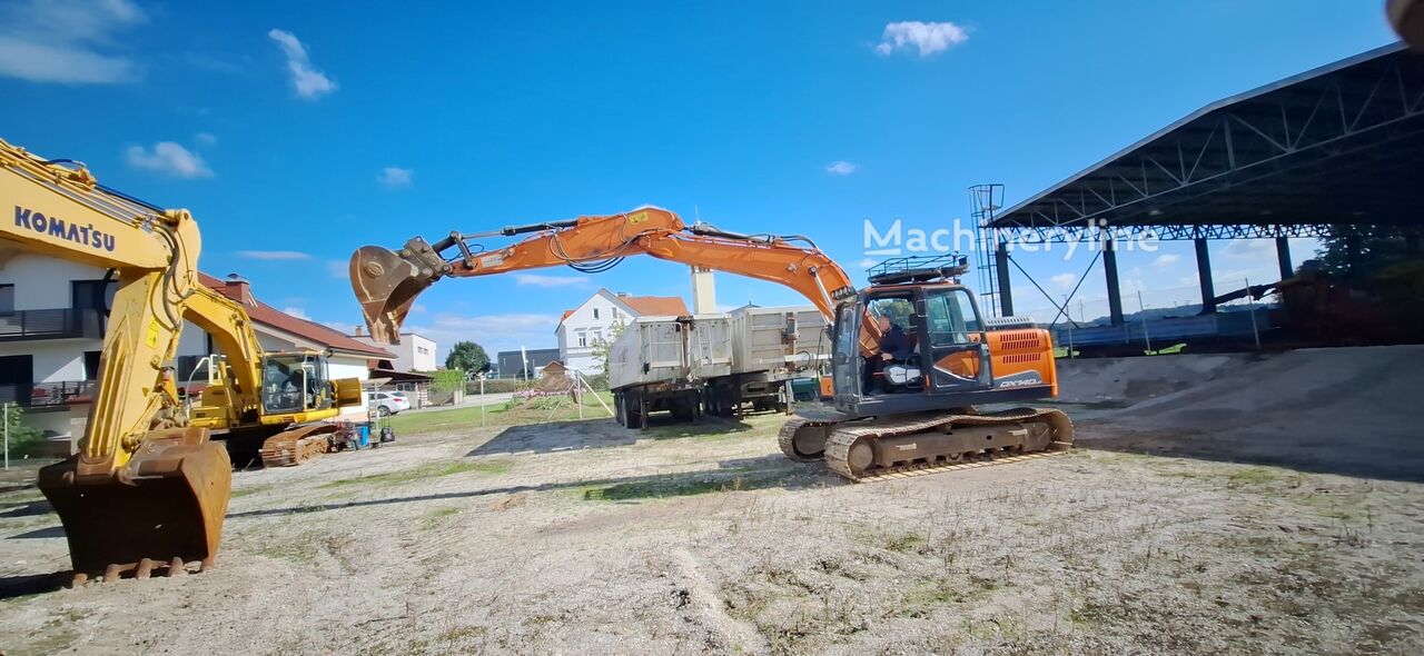 Doosan DX140LC-5 bager guseničar