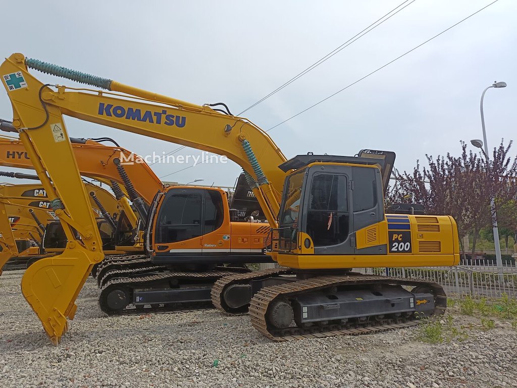 Komatsu PC200 bager guseničar