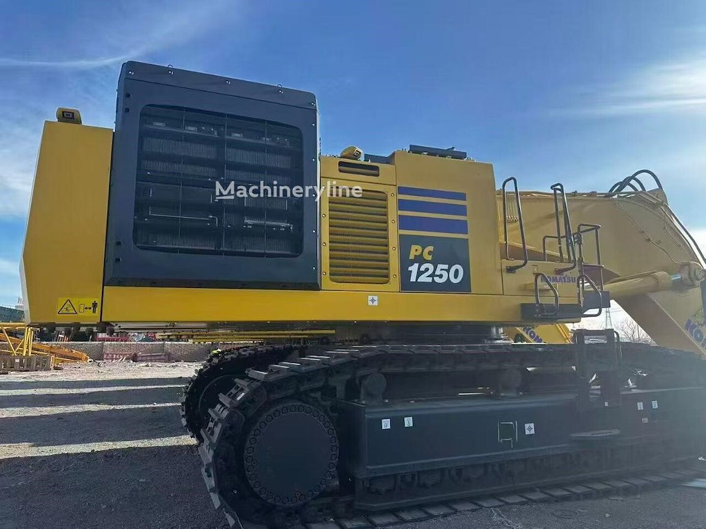 Novi Komatsu PC1250-11R bager guseničar