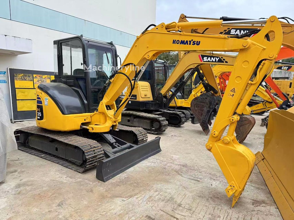 Komatsu PC35MR mini bager